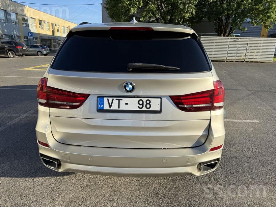 Pelēks BMW X5 2015 Rīga, ar dzinēja tilpumu 3.00 L un nobraukumu 184 tūkst. km par 21900 €, foto 9 vietnē AUTOMOTO.COM.LV