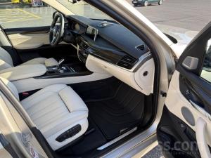 Pelēks BMW X5 2015 Rīga, ar dzinēja tilpumu 3.00 L un nobraukumu 184 tūkst. km par 21900 €, foto 10 vietnē AUTOMOTO.COM.LV