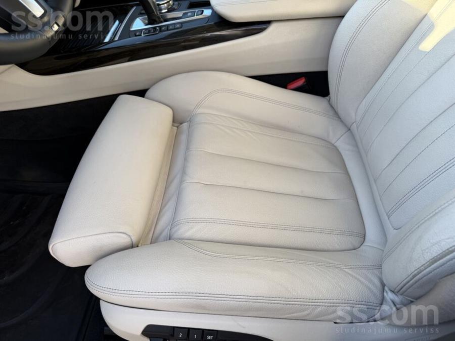 Pelēks BMW X5 2015 Rīga, ar dzinēja tilpumu 3.00 L un nobraukumu 184 tūkst. km par 21900 €, foto 14 vietnē AUTOMOTO.COM.LV
