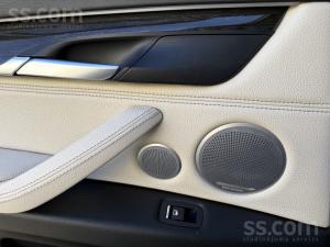 Pelēks BMW X5 2015 Rīga, ar dzinēja tilpumu 3.00 L un nobraukumu 184 tūkst. km par 21900 €, foto 15 vietnē AUTOMOTO.COM.LV
