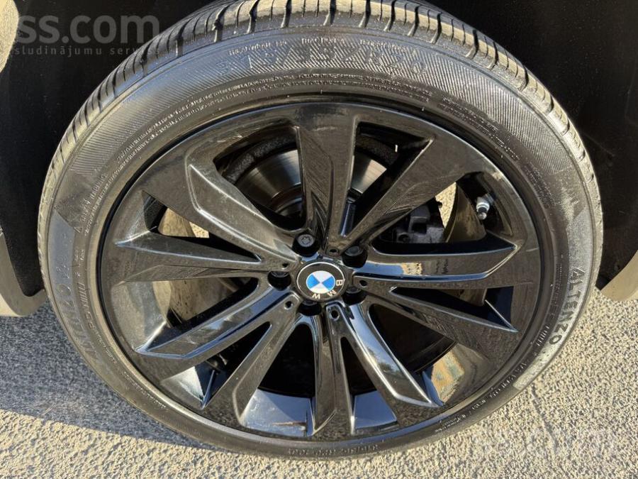 Pelēks BMW X5 2015 Rīga, ar dzinēja tilpumu 3.00 L un nobraukumu 184 tūkst. km par 21900 €, foto 17 vietnē AUTOMOTO.COM.LV