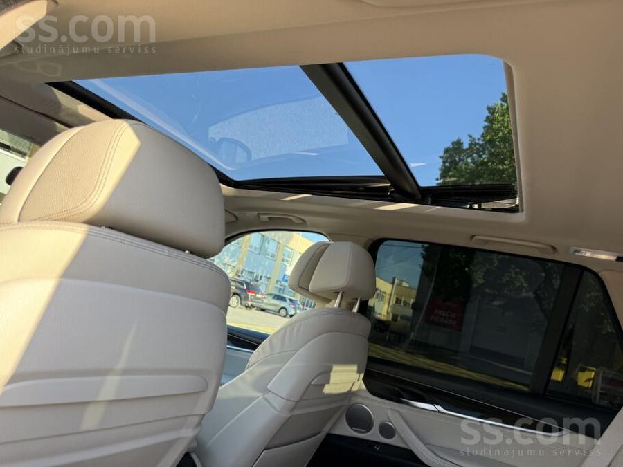 Pelēks BMW X5 2015 Rīga, ar dzinēja tilpumu 3.00 L un nobraukumu 184 tūkst. km par 21900 €, foto 18 vietnē AUTOMOTO.COM.LV