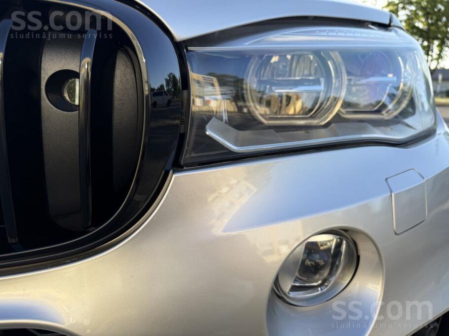 Pelēks BMW X5 2015 Rīga, ar dzinēja tilpumu 3.00 L un nobraukumu 184 tūkst. km par 21900 €, foto 24 vietnē AUTOMOTO.COM.LV
