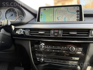 Grey BMW X5 2015 in Riga, with an engine capacity of 2.00 L and mileage of 247 thousand km for 23353 €, photo 4 on AUTOMOTO.COM.LV