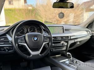 Grey BMW X5 2015 in Riga, with an engine capacity of 2.00 L and mileage of 247 thousand km for 23353 €, photo 5 on AUTOMOTO.COM.LV