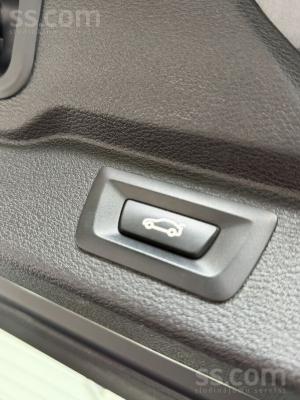 Grey BMW X5 2015 in Riga, with an engine capacity of 2.00 L and mileage of 247 thousand km for 23353 €, photo 21 on AUTOMOTO.COM.LV