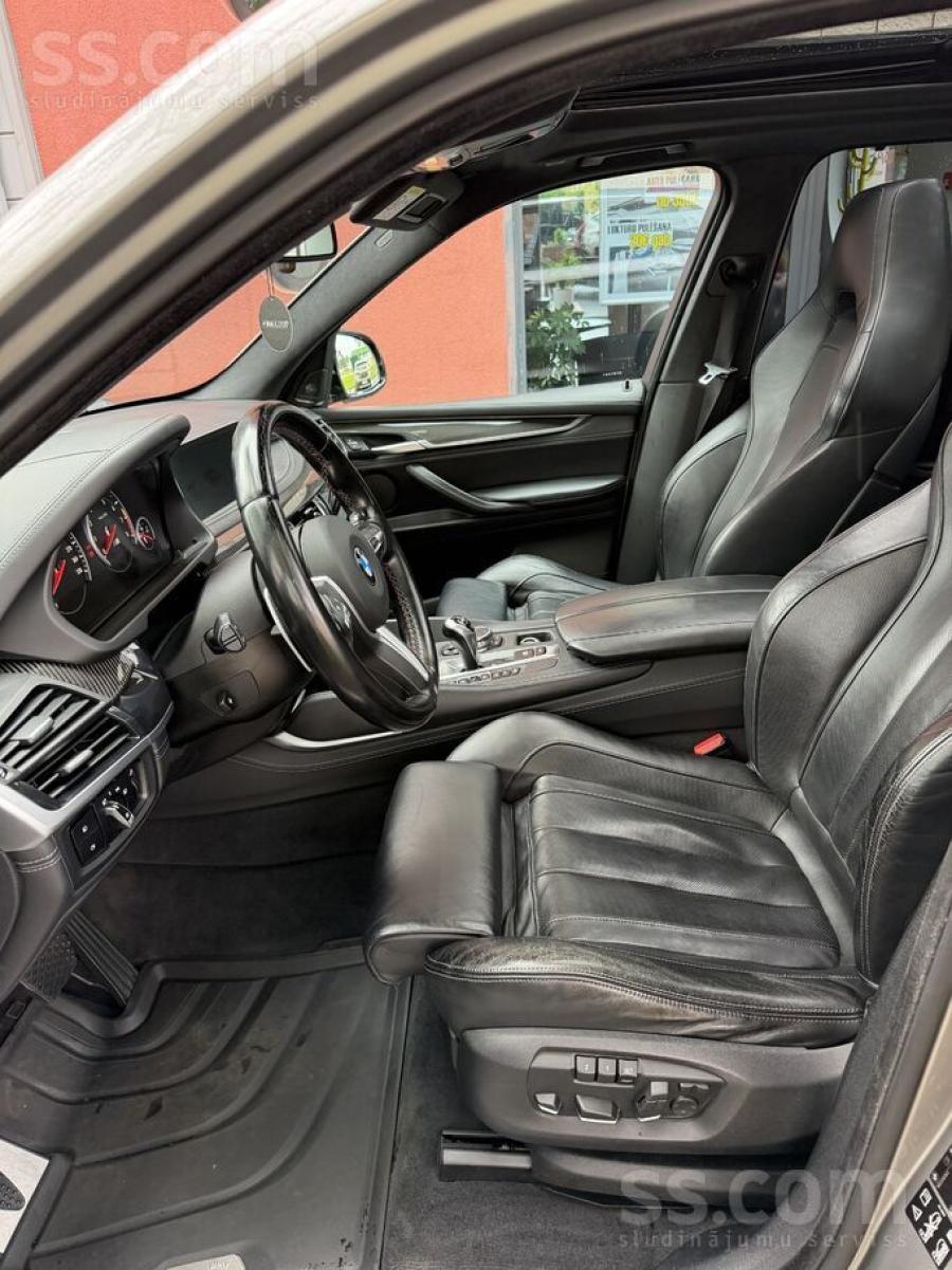 Pelēks BMW X5 2015 Rīga, ar dzinēja tilpumu 4.40 L un nobraukumu 262 tūkst. km par 27000 €, foto 11 vietnē AUTOMOTO.COM.LV
