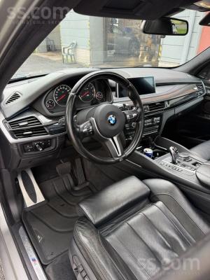 Pelēks BMW X5 2015 Rīga, ar dzinēja tilpumu 4.40 L un nobraukumu 262 tūkst. km par 27000 €, foto 14 vietnē AUTOMOTO.COM.LV