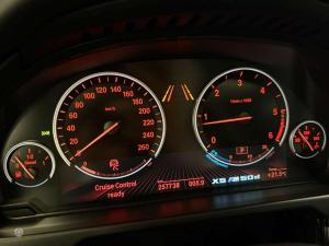 Pelēks BMW X5 2015 Marijampole, ar dzinēja tilpumu 2.99 L un nobraukumu 258 tūkst. km par 19999 €, foto 4 vietnē AUTOMOTO.COM.LV