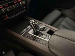 Pelēks BMW X5 2015 Marijampole, ar dzinēja tilpumu 2.99 L un nobraukumu 258 tūkst. km par 19999 €, foto 12 vietnē AUTOMOTO.COM.LV