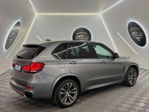 Pelēks BMW X5 2015 Marijampole, ar dzinēja tilpumu 2.99 L un nobraukumu 258 tūkst. km par 19999 €, foto 14 vietnē AUTOMOTO.COM.LV