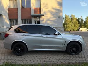 Grey BMW X5 2015 in Alytus, with an engine capacity of 4.40 L and mileage of 149 thousand km for 14800 €, photo 7 on AUTOMOTO.COM.LV