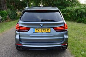 Grey BMW X5 2015 in Marijampole, with an engine capacity of 2.99 L and mileage of 269 thousand km for 18450 €, photo 17 on AUTOMOTO.COM.LV