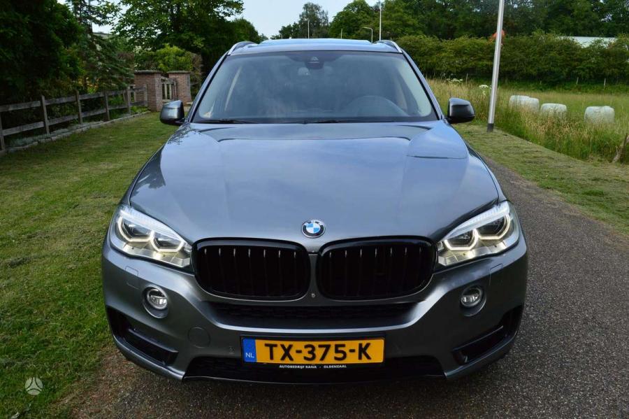 Grey BMW X5 2015 in Marijampole, with an engine capacity of 2.99 L and mileage of 269 thousand km for 18450 €, photo 22 on AUTOMOTO.COM.LV