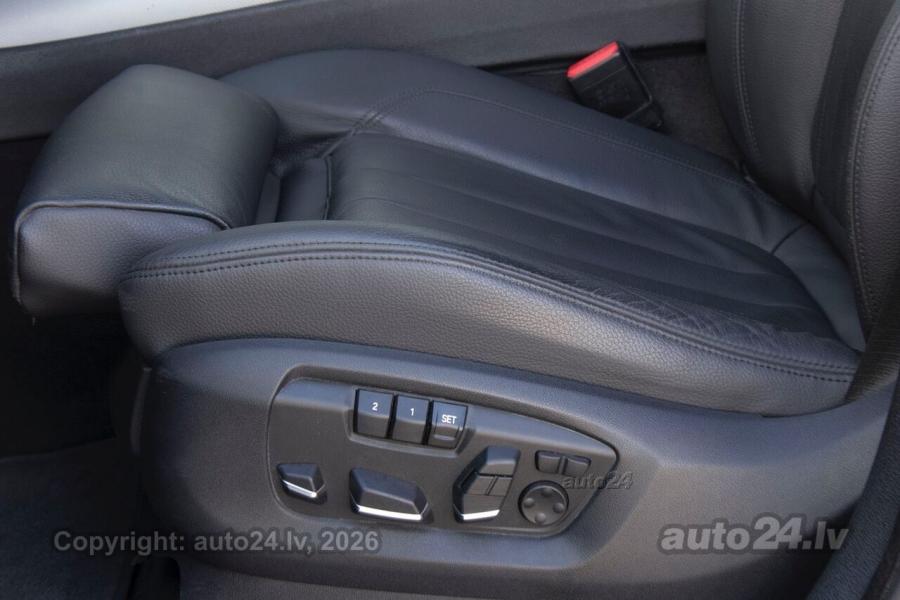 Pelēks BMW X5 2015 Tallina, ar dzinēja tilpumu 3.00 L un nobraukumu 232 tūkst. km par 19990 €, foto 12 vietnē AUTOMOTO.COM.LV
