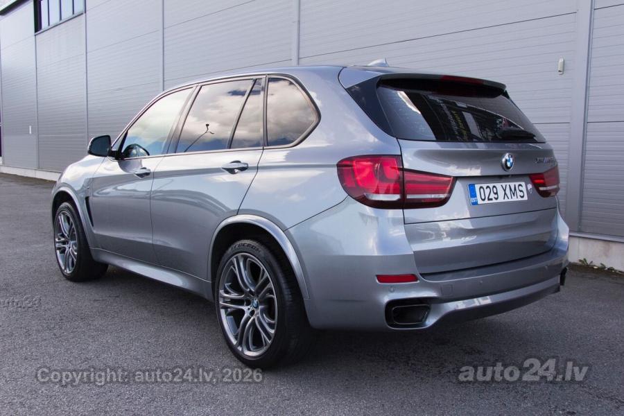 Pelēks BMW X5 2015 Tallina, ar dzinēja tilpumu 3.00 L un nobraukumu 232 tūkst. km par 19990 €, foto 22 vietnē AUTOMOTO.COM.LV