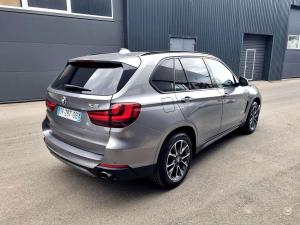 Grey BMW X5 2015 in Kaunas, with an engine capacity of 2.99 L and mileage of 201 thousand km for 16000 €, photo 6 on AUTOMOTO.COM.LV