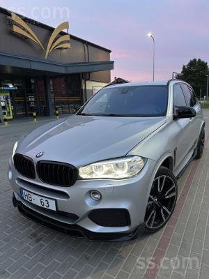 Grey BMW X5 2015 in Bauska, with an engine capacity of 3.00 L and mileage of 333 thousand km for 20543 €, photo  on AUTOMOTO.COM.LV