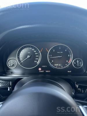 Grey BMW X5 2015 in Bauska, with an engine capacity of 3.00 L and mileage of 333 thousand km for 20543 €, photo 13 on AUTOMOTO.COM.LV