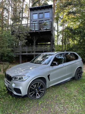 Grey BMW X5 2015 in Bauska, with an engine capacity of 3.00 L and mileage of 333 thousand km for 20543 €, photo 16 on AUTOMOTO.COM.LV