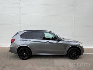 Grey BMW X5 2015 in Riga, with an engine capacity of 3.00 L and mileage of 0 thousand km for 19900 €, photo 10 on AUTOMOTO.COM.LV
