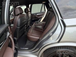 Grey BMW X5 2015 in Riga, with an engine capacity of 3.00 L and mileage of 0 thousand km for 19900 €, photo 23 on AUTOMOTO.COM.LV