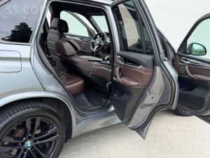 Grey BMW X5 2015 in Riga, with an engine capacity of 3.00 L and mileage of 0 thousand km for 19900 €, photo 25 on AUTOMOTO.COM.LV