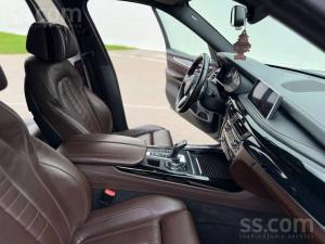 Grey BMW X5 2015 in Riga, with an engine capacity of 3.00 L and mileage of 0 thousand km for 19900 €, photo 27 on AUTOMOTO.COM.LV