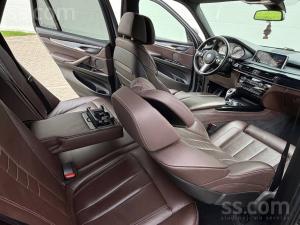 Grey BMW X5 2015 in Riga, with an engine capacity of 3.00 L and mileage of 0 thousand km for 19900 €, photo 28 on AUTOMOTO.COM.LV