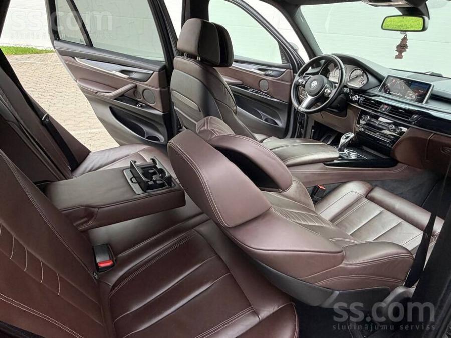 Grey BMW X5 2015 in Riga, with an engine capacity of 3.00 L and mileage of 0 thousand km for 19900 €, photo 28 on AUTOMOTO.COM.LV