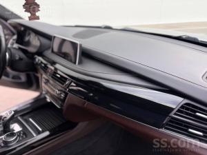 Grey BMW X5 2015 in Riga, with an engine capacity of 3.00 L and mileage of 0 thousand km for 19900 €, photo 32 on AUTOMOTO.COM.LV