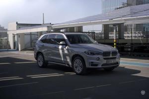 Pelēks BMW X5 2015 Viļņa, ar dzinēja tilpumu 2.98 L un nobraukumu 50 tūkst. km par 22400 €, foto 3 vietnē AUTOMOTO.COM.LV