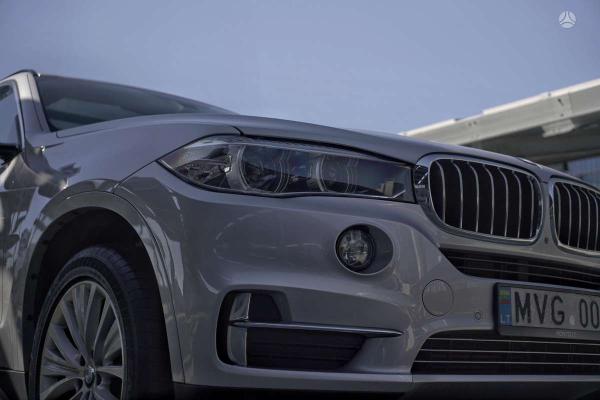 Серый БМВ Х5 2015 в Вильнюс, объемом двигателя 2.98 л и пробегом 50 тыс. км за 22400 €, фото 3 на AUTOMOTO.COM.LV