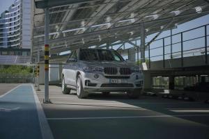 Pelēks BMW X5 2015 Viļņa, ar dzinēja tilpumu 2.98 L un nobraukumu 50 tūkst. km par 22400 €, foto 7 vietnē AUTOMOTO.COM.LV