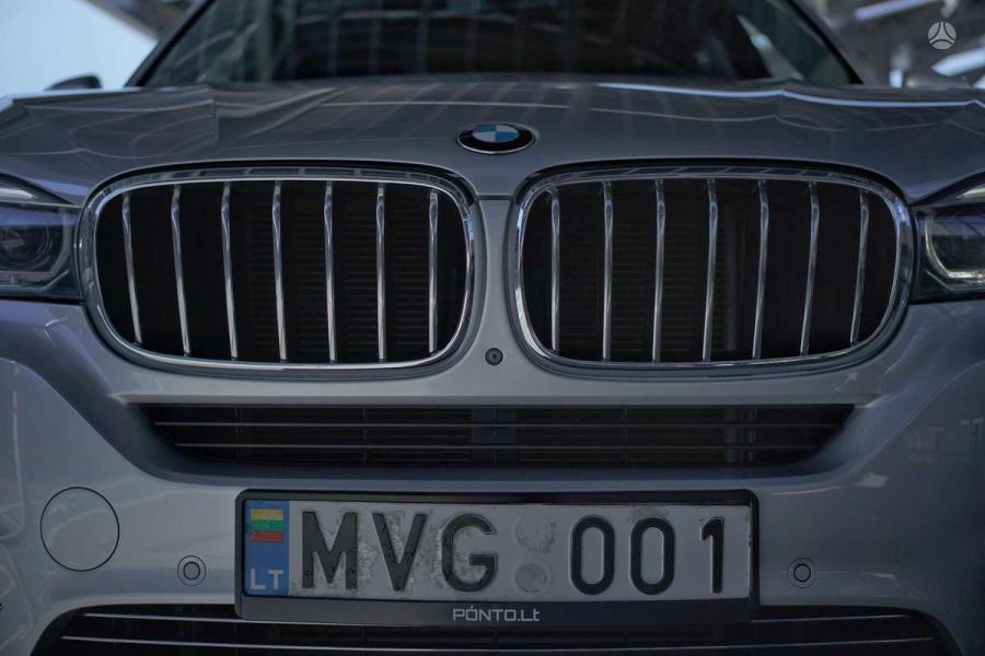 Pelēks BMW X5 2015 Viļņa, ar dzinēja tilpumu 2.98 L un nobraukumu 50 tūkst. km par 22400 €, foto 9 vietnē AUTOMOTO.COM.LV