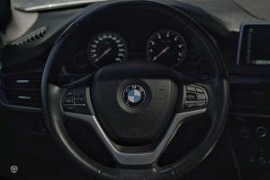 Pelēks BMW X5 2015 Viļņa, ar dzinēja tilpumu 2.98 L un nobraukumu 50 tūkst. km par 22400 €, foto 17 vietnē AUTOMOTO.COM.LV