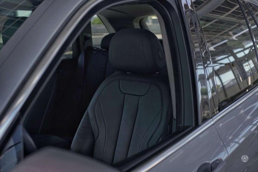 Pelēks BMW X5 2015 Viļņa, ar dzinēja tilpumu 2.98 L un nobraukumu 50 tūkst. km par 22400 €, foto 28 vietnē AUTOMOTO.COM.LV