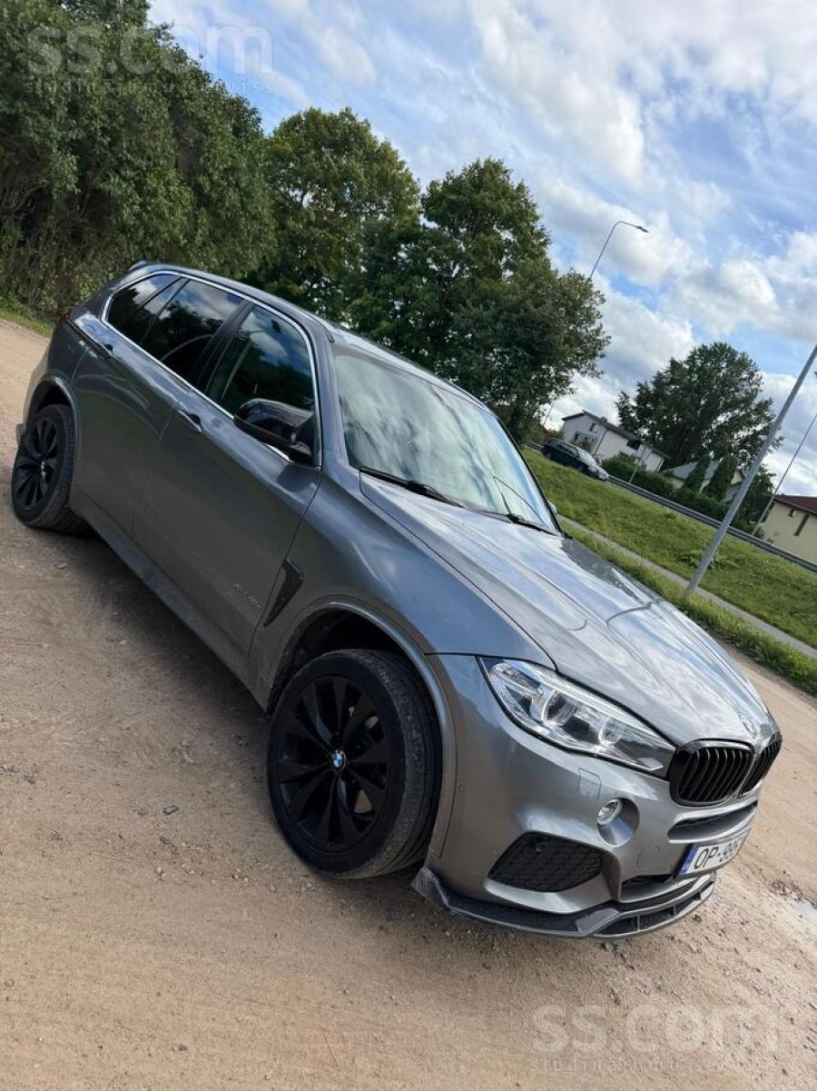 Pelēks BMW X5 2015 Ogre, ar dzinēja tilpumu 2.00 L un nobraukumu 230 tūkst. km par 22000 €, foto 3 vietnē AUTOMOTO.COM.LV