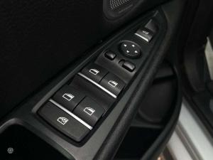 Grey BMW X5 2015 in Vilnius, with an engine capacity of 3.00 L and mileage of 318 thousand km for 19999 €, photo 14 on AUTOMOTO.COM.LV