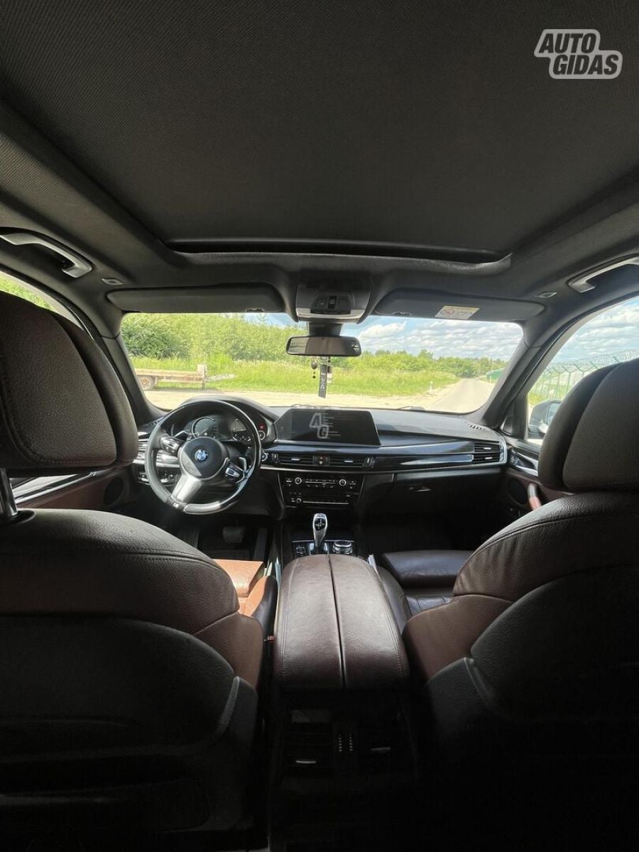 Grey BMW X5 2015 in Siauliai, with an engine capacity of 3.00 L and mileage of 400 thousand km for 15500 €, photo 7 on AUTOMOTO.COM.LV