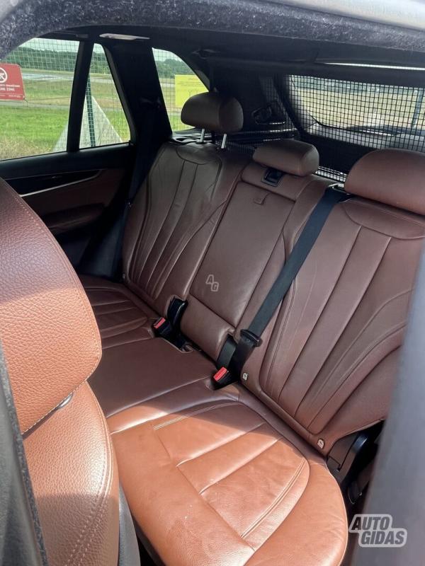 Pelēks BMW X5 2015 Šauļi, ar dzinēja tilpumu 3.00 L un nobraukumu 400 tūkst. km par 15500 €, foto 8 vietnē AUTOMOTO.COM.LV