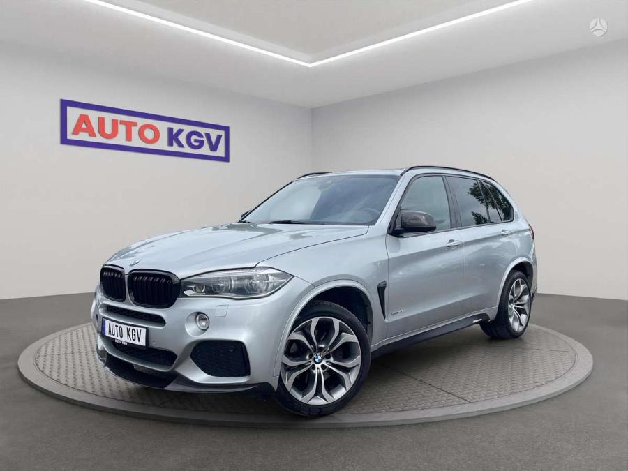 Pelēks BMW X5 2015 Viļņa, ar dzinēja tilpumu 3.00 L un nobraukumu 318 tūkst. km par 19999 €, foto 1 vietnē AUTOMOTO.COM.LV