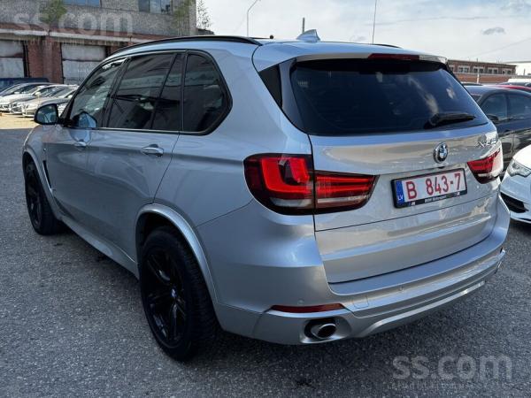 Pelēks BMW X5 2015 Daugavpils, ar dzinēja tilpumu 2.00 L un nobraukumu 0 tūkst. km par 20000 €, foto 5 vietnē AUTOMOTO.COM.LV