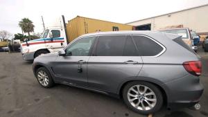 Серый БМВ Х5 2015 в Вильнюс, объемом двигателя 2.99 л и пробегом 204 тыс. км за 9999 €, фото 15 на AUTOMOTO.COM.LV