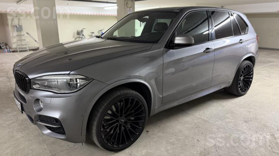 Pelēks BMW X5 2016 Jūrmala, ar dzinēja tilpumu 3.00 L un nobraukumu 162 tūkst. km par 28900 €, foto 1 vietnē AUTOMOTO.COM.LV