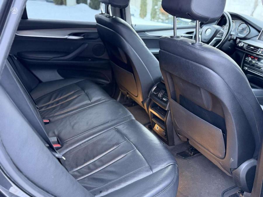 Pelēks BMW X5 2016 Utena, ar dzinēja tilpumu 2.00 L un nobraukumu 213 tūkst. km par 16800 €, foto 18 vietnē AUTOMOTO.COM.LV