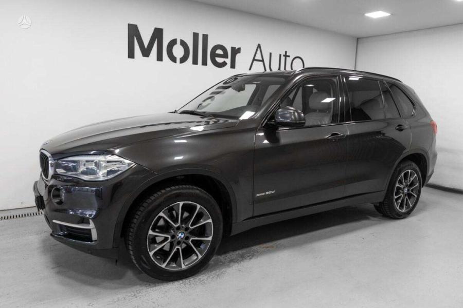 Pelēks BMW X5 2016 Viļņa, ar dzinēja tilpumu 3.00 L un nobraukumu 174 tūkst. km par 16900 €, foto 2 vietnē AUTOMOTO.COM.LV