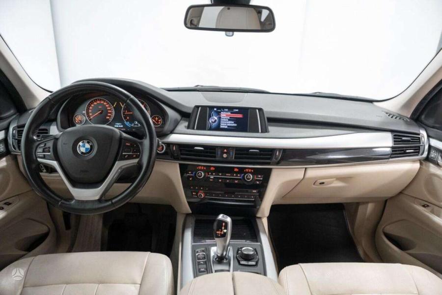 Pelēks BMW X5 2016 Viļņa, ar dzinēja tilpumu 3.00 L un nobraukumu 174 tūkst. km par 16900 €, foto 9 vietnē AUTOMOTO.COM.LV