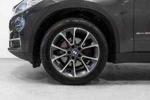 Pelēks BMW X5 2016 Viļņa, ar dzinēja tilpumu 3.00 L un nobraukumu 174 tūkst. km par 16900 €, foto 20 vietnē AUTOMOTO.COM.LV