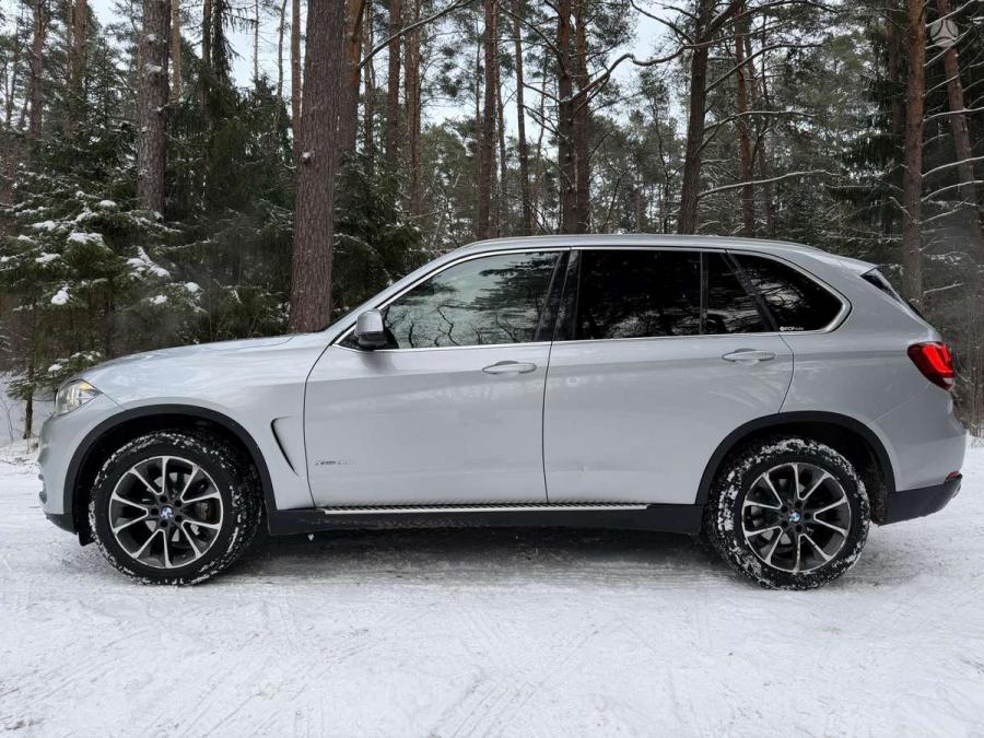 Grey BMW X5 2016 in Kaunas, with an engine capacity of 2.98 L and mileage of 371 thousand km for 13800 €, photo 7 on AUTOMOTO.COM.LV